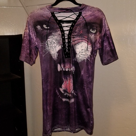 Tops | Wolf Shirt Tee | Poshmark